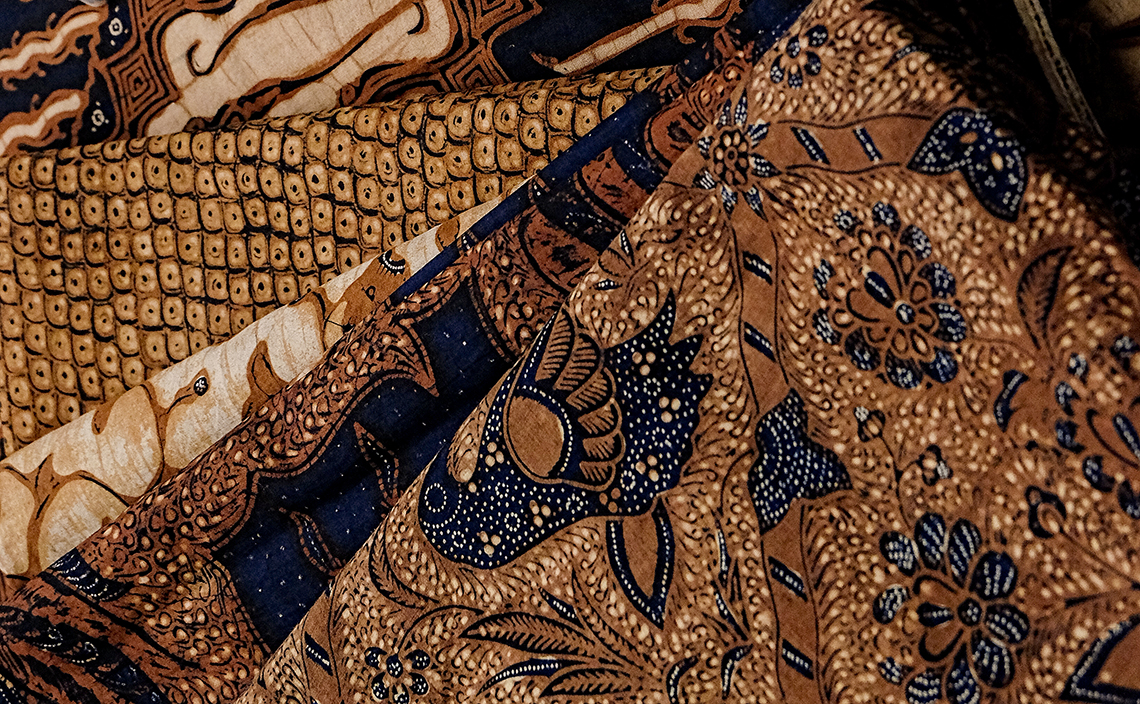 Batik, Khazanah Pertiwi yang Semakin Memikat - Majalah Mata Air
